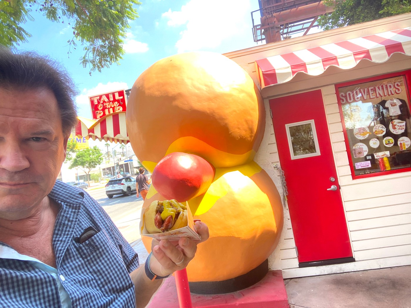 Bite Into “Tail O’ the Pup!” Hollywood’s Legendary Hot Dog Stand Is ...