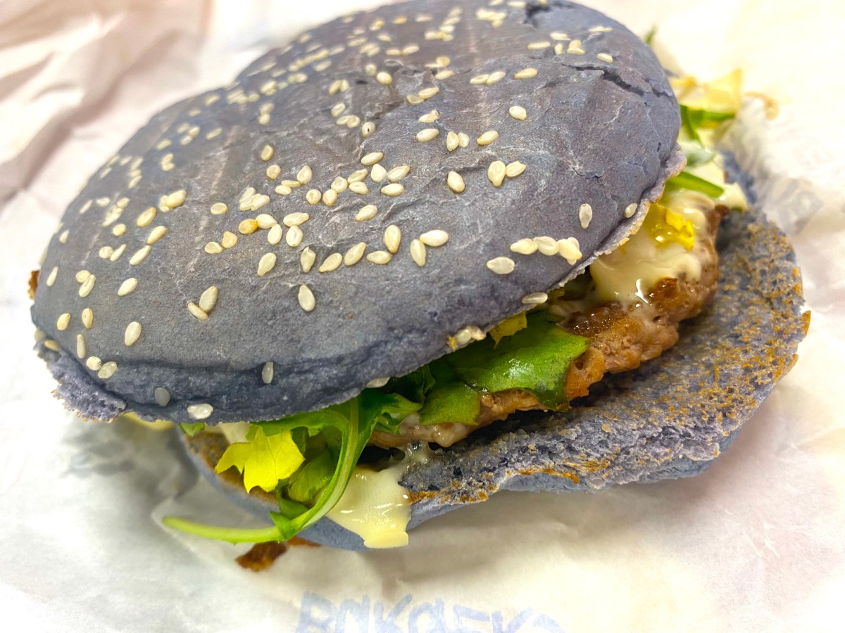 My “Blue French Burger” Review From Paris! The Captivating Ad vs. My ...
